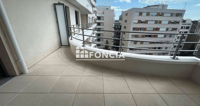 Beaujon-Berges de Seine, Clichy : Appartement 3 pièces à louer