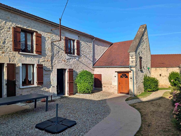 Cravant : Maison 6 pièces à vendre