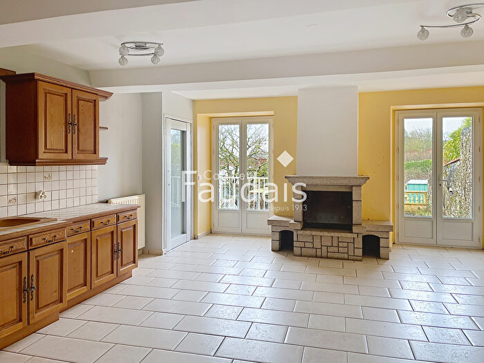 Maison à vendre - Torigni-sur-Vire - 5 pièces - 4 chambres