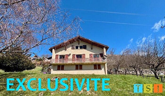 Bagnères-de-Luchon - Maison 8 pièces à vendre