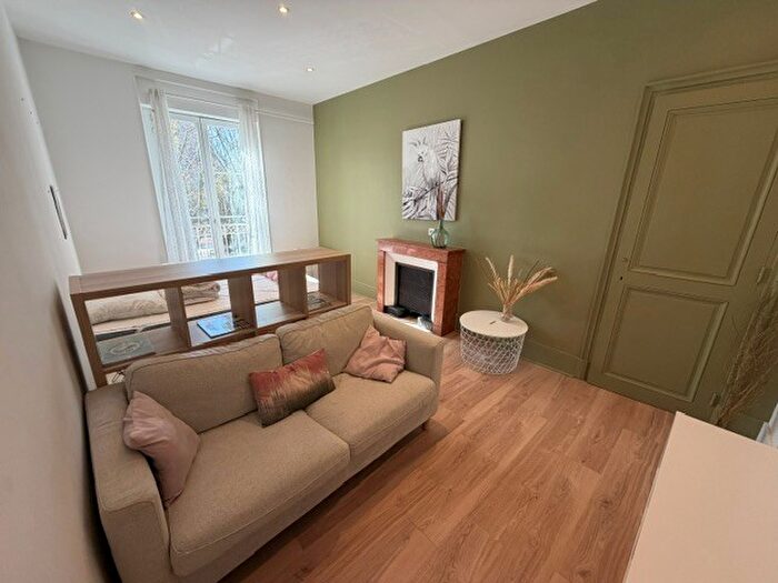 Appartement à louer - Grenoble, Berriat - 2 pièces - 1 chambre