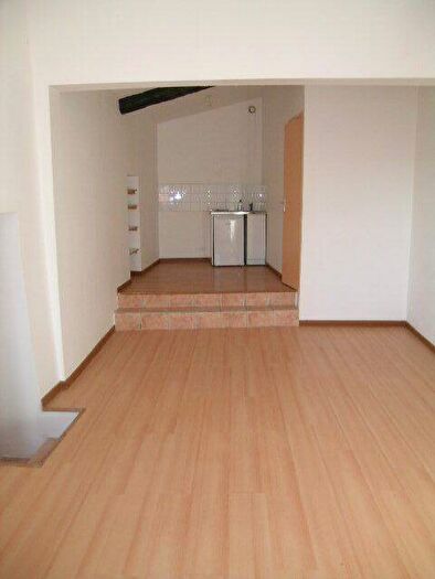 Aups : Appartement 2 pièces à louer