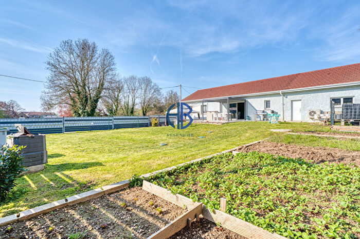 Maison à vendre - Sermérieu - 4 pièces - 3 chambres