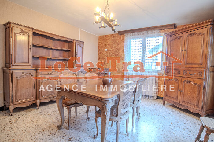 Maison à vendre - Neufchâteau - 6 pièces - 3 chambres