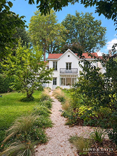 Maison 4 pièces à vendre à Vaucresson