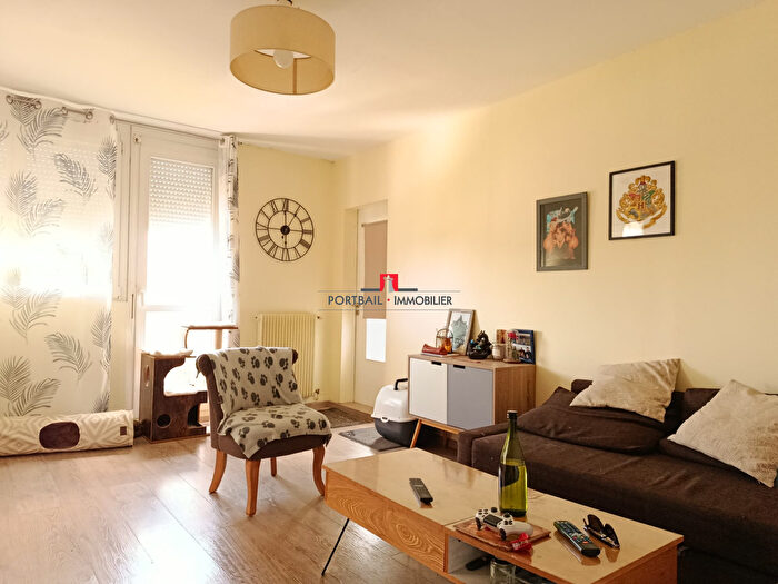 Appartement à louer - Carbon-Blanc - 4 pièces - 2 chambres