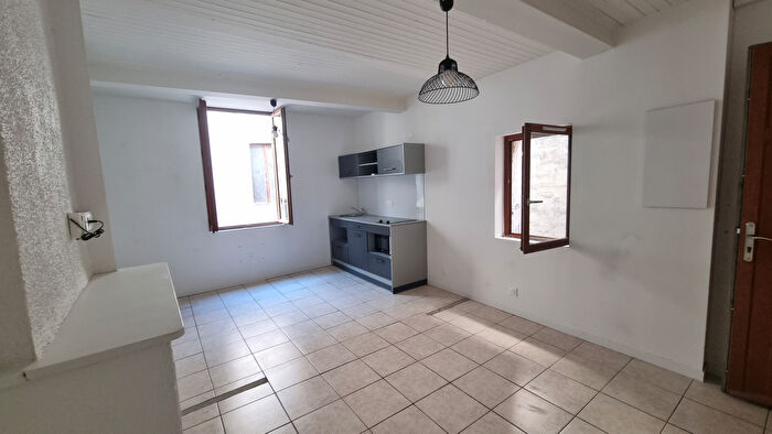 Appartement à louer - Sommières - 2 pièces - 1 chambre