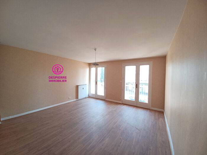 Appartement à vendre - Roussillon - 4 pièces - 3 chambres