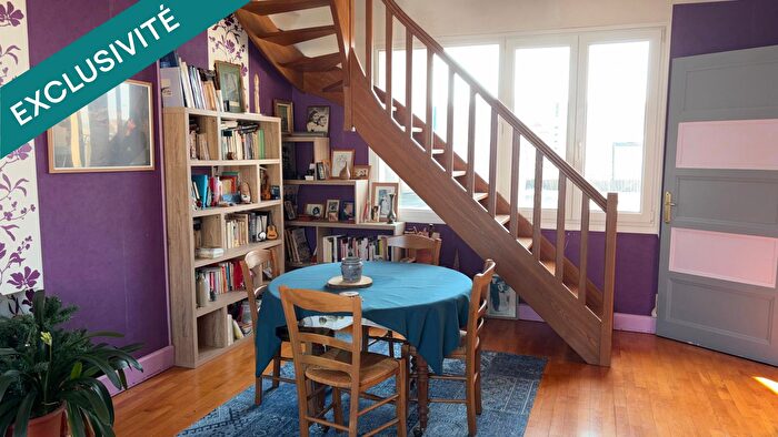 Appartement à vendre - Charmes - 7 pièces - 3 chambres