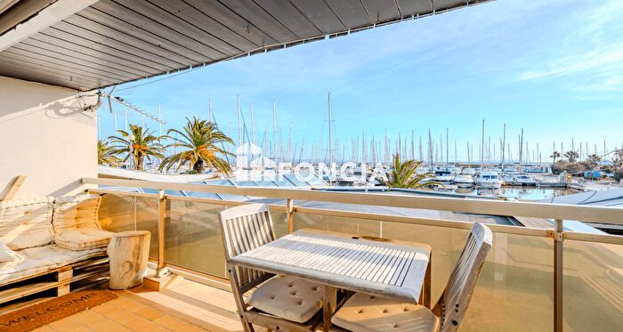 Appartement à vendre - Hyères, Port - 2 pièces - 1 chambre