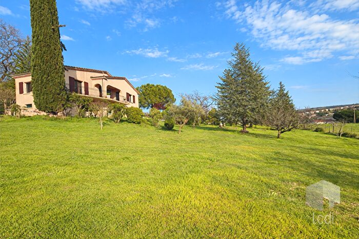 Maison à vendre - Le Teil - 6 pièces - 4 chambres