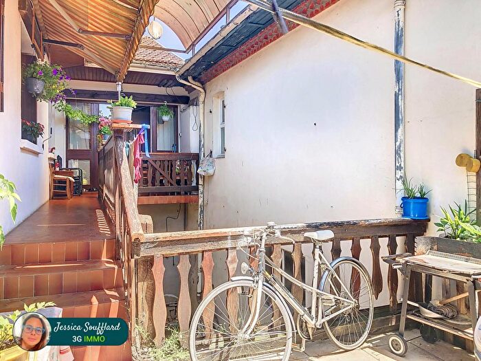 Appartement à vendre - Amou - 4 pièces - 3 chambres