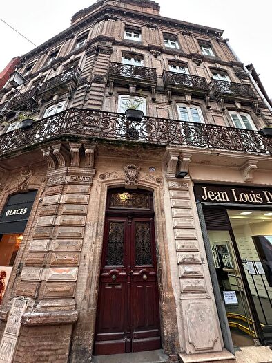 Appartement à louer - Toulouse, Capitole - 6 pièces - 3 chambres