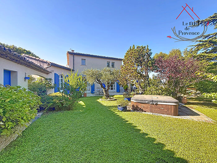 Maison à vendre - Saint-Saturnin-lès-Avignon - 4 pièces - 3 chambres