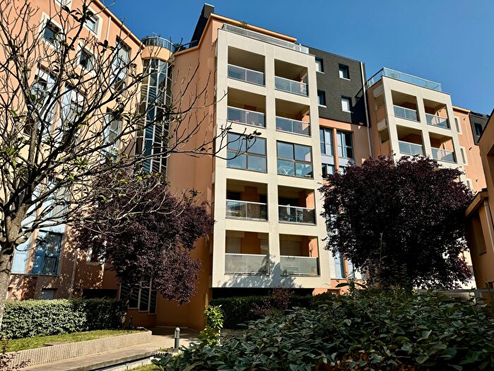 Appartement à vendre - Quartiers Centre, Saint-Anne - 6 pièces - 4 chambres