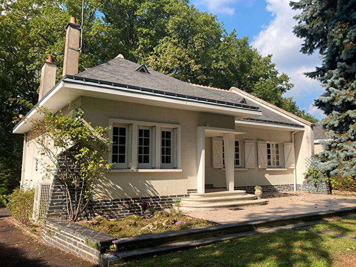 Maison à vendre - Joué-lès-Tours, Vallée Violette, Grande Bruère - 8 pièces - 6 chambres