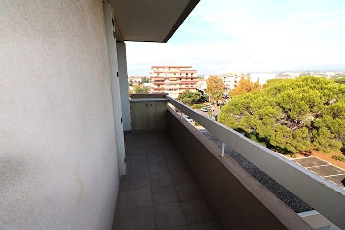 Appartement à vendre - Fréjus, Fréjus Plage - 3 pièces - 2 chambres