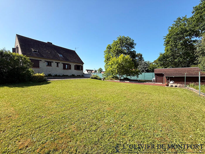Maison 8 pièces à Montfort-l'Amaury, à vendre