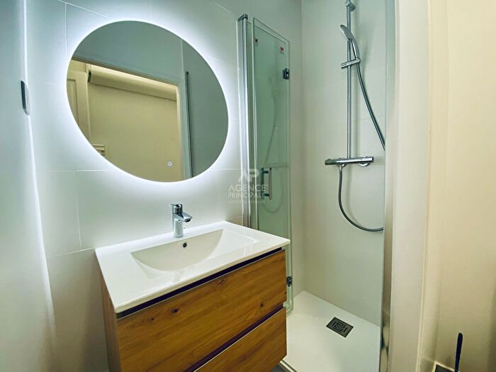 Appartement à louer - Versailles, Notre Dame - 1 pièce