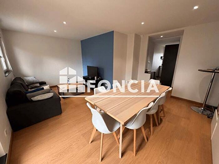 Appartement à louer - Brossolette, Vand uvre-lès-Nancy - 4 pièces - 2 chambres