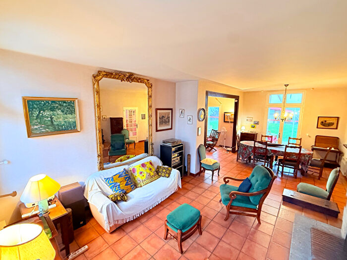 Maison à vendre - Arès - 8 pièces - 6 chambres