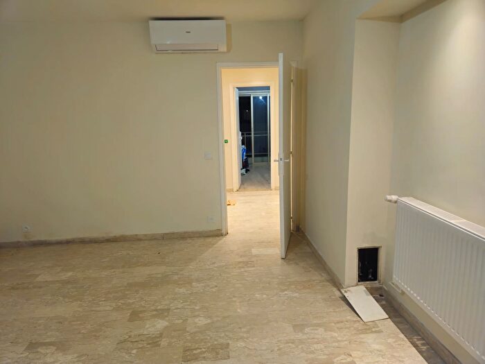 Appartement à vendre - Cagnes-sur-Mer, Centre-ville - 3 pièces - 2 chambres