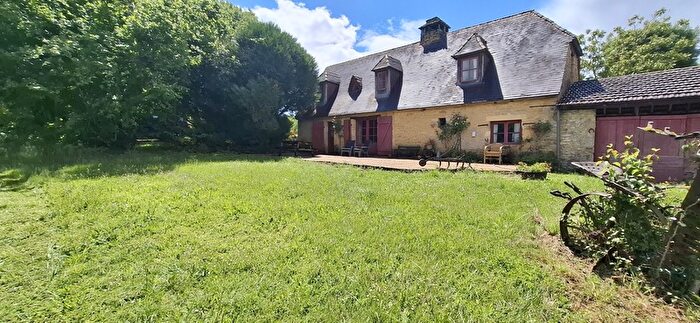 Maison 8 pièces à vendre à La Chapelle-Aubareil