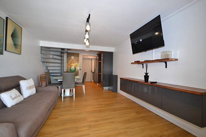 Appartement à louer - Les Abymes - 2 pièces - 1 chambre