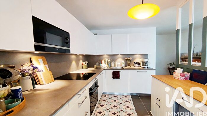 Appartement à vendre - Courbevoie, Marceau République - 4 pièces - 5 chambres