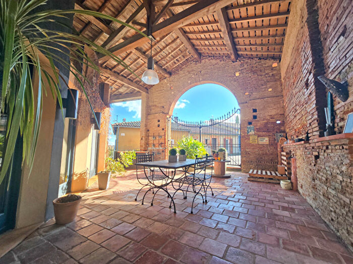 Maison à vendre - Bourg-Saint-Bernard - 7 pièces - 4 chambres