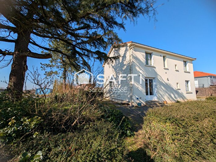 Maison à vendre - Champtoceaux - 7 pièces - 6 chambres