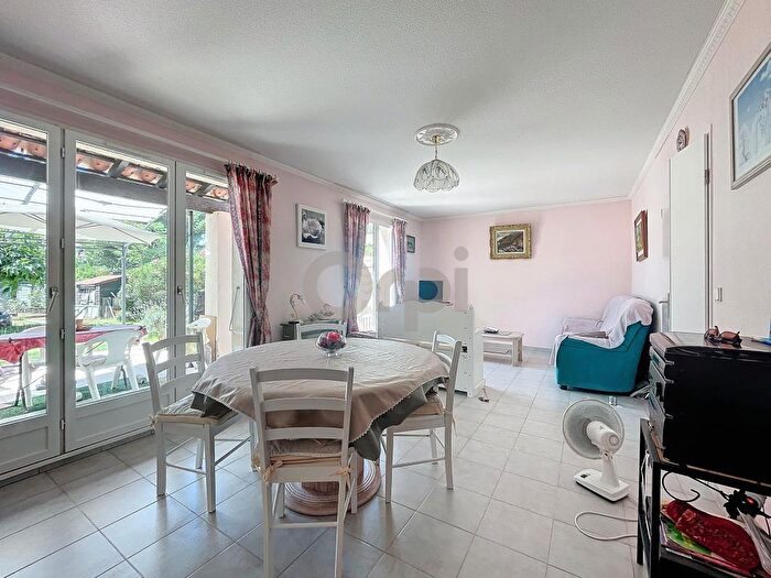Maison 4 pièces à vendre - Roquebrune-sur-Argens, Village