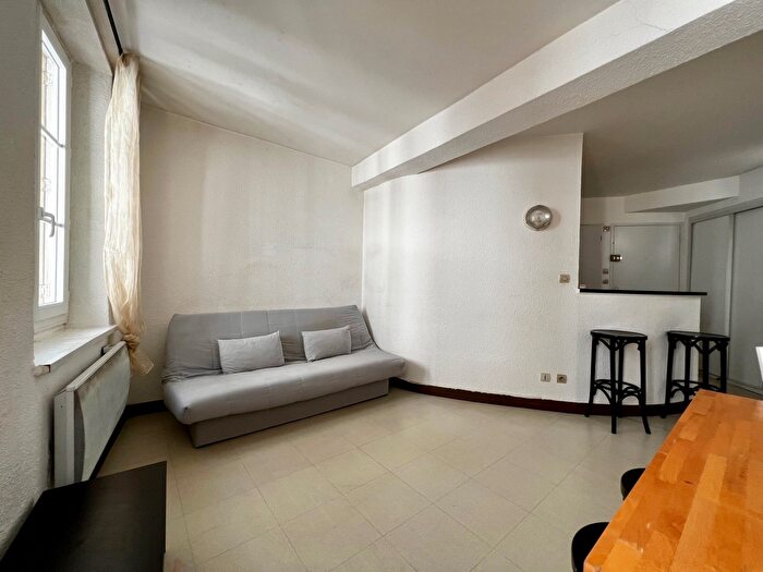 Appartement 1 pièce à Grenoble, Centre-ville, à louer
