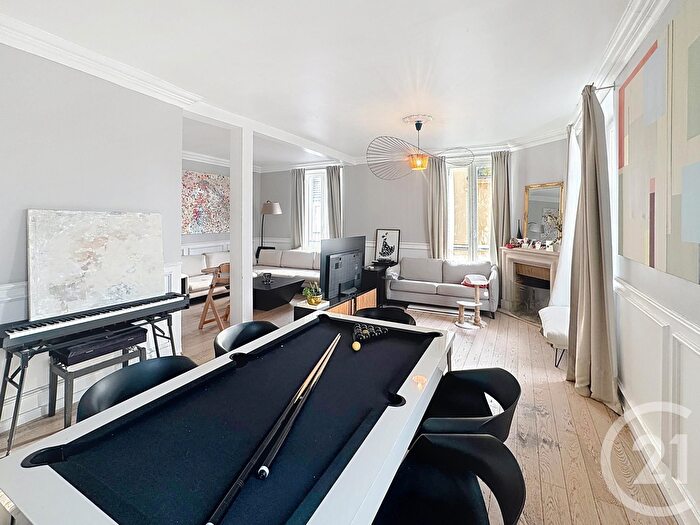 Appartement à vendre - Melun, Centre-ville - 5 pièces - 2 chambres