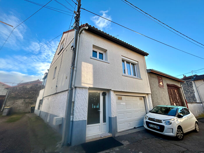 Maison à vendre - Cébazat - 6 pièces - 4 chambres