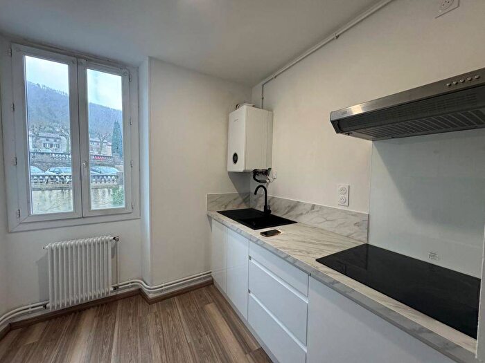 Appartement à louer - Centre Ville, Mazamet - 3 pièces - 2 chambres