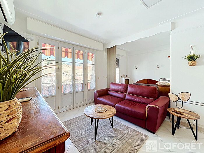 Menton, Hôtel de Ville, Vieille Ville, Musée, Madone, Carnolès : Appartement 1 pièce à vendre