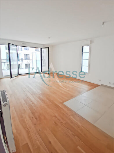 Appartement à vendre - Suresnes, Plateau Ouest - 4 pièces - 3 chambres