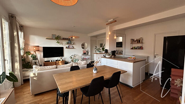 Appartement à vendre - Quartiers Nord-Ouest, Saint-Martin - 2 pièces - 1 chambre