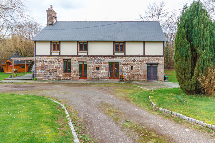 Maison à vendre - Perriers-en-Beauficel - 5 pièces - 4 chambres