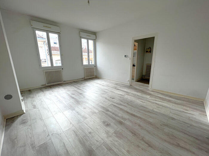 Appartement à louer - Bordeaux, Ornano - 3 pièces - 2 chambres