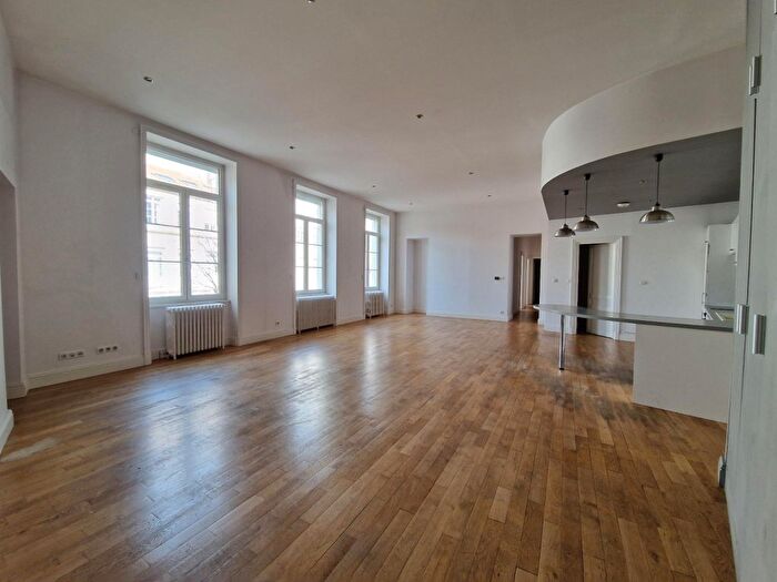 Saint-Étienne, Centre-ville, Peuple, Chavanelle : Appartement 5 pièces à louer