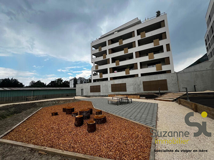 Voiron, Baltiss, Paviot : Appartement 2 pièces à louer