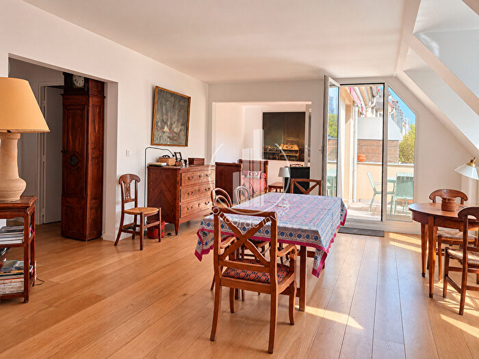 Appartement 4 pièces à vendre - Sèvres, Centre-ville, Cristallerie, Manufacture, Danton