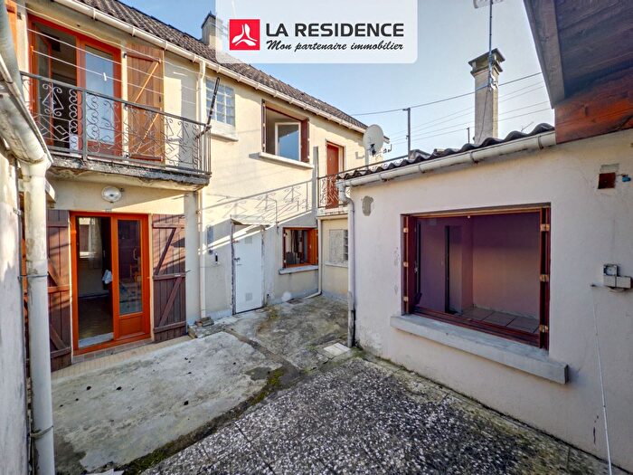 Maison à vendre - Les Mureaux, Centre-ville - 4 pièces - 3 chambres