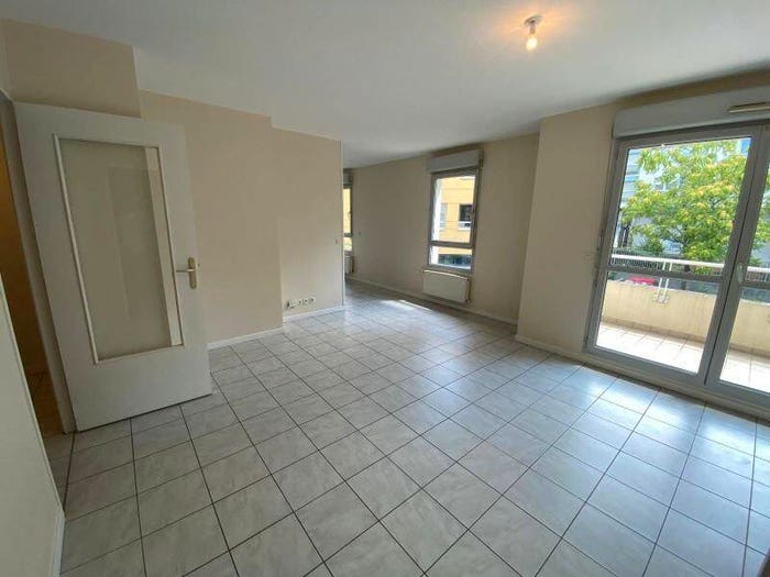 Appartement 3 pièces à Berriat-Ampere, Grenoble, à louer