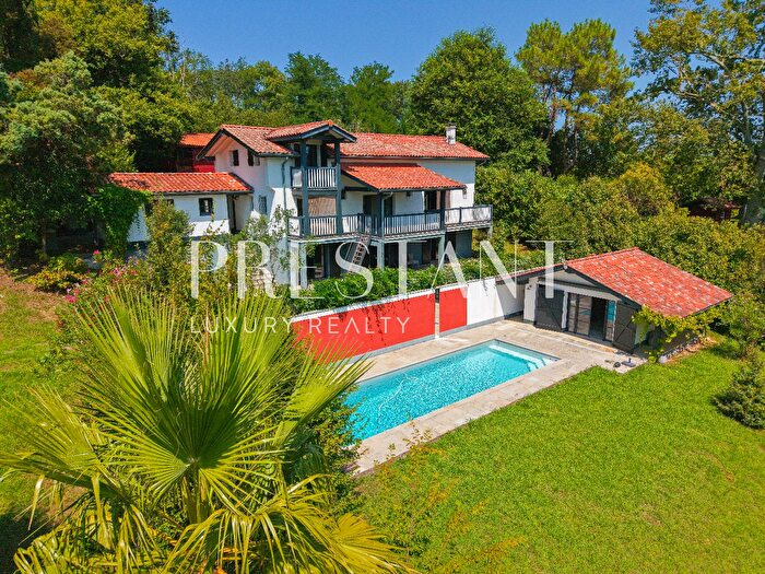 Maison à vendre - Arbonne - 9 pièces - 5 chambres