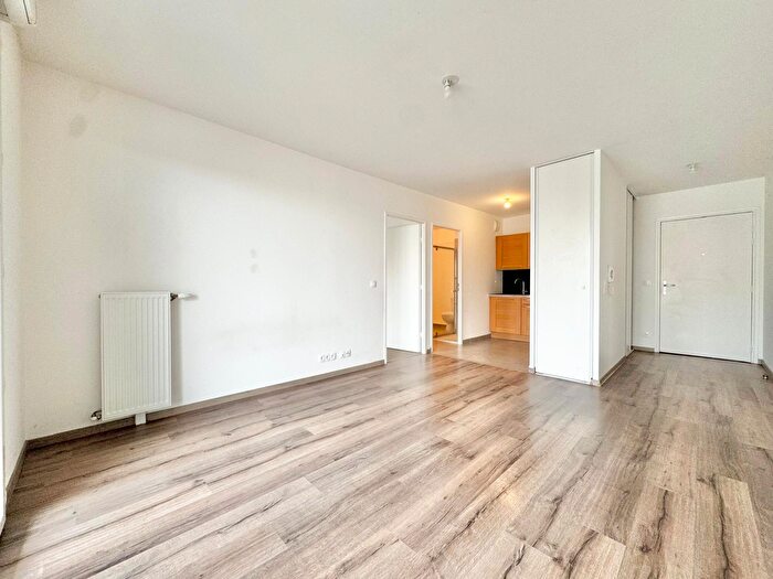 Appartement à vendre - Athis-Mons, Plateau, Pyramide - 2 pièces - 1 chambre