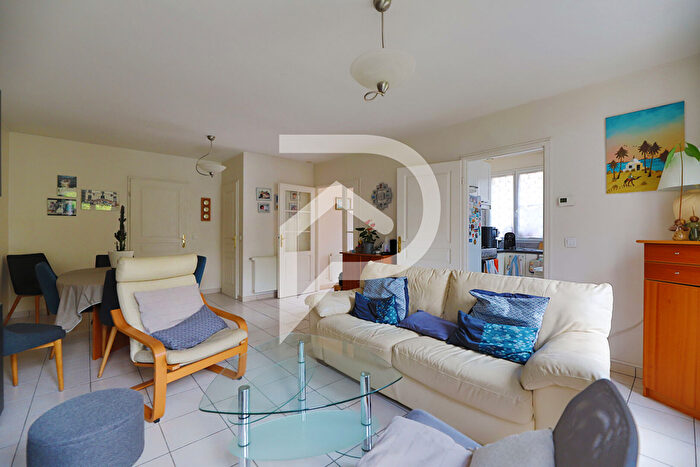 Maison à vendre - Chatou, Nord - 6 pièces - 4 chambres