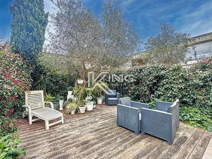 Appartement à vendre - Fréjus, Villeneuve - 6 pièces - 4 chambres